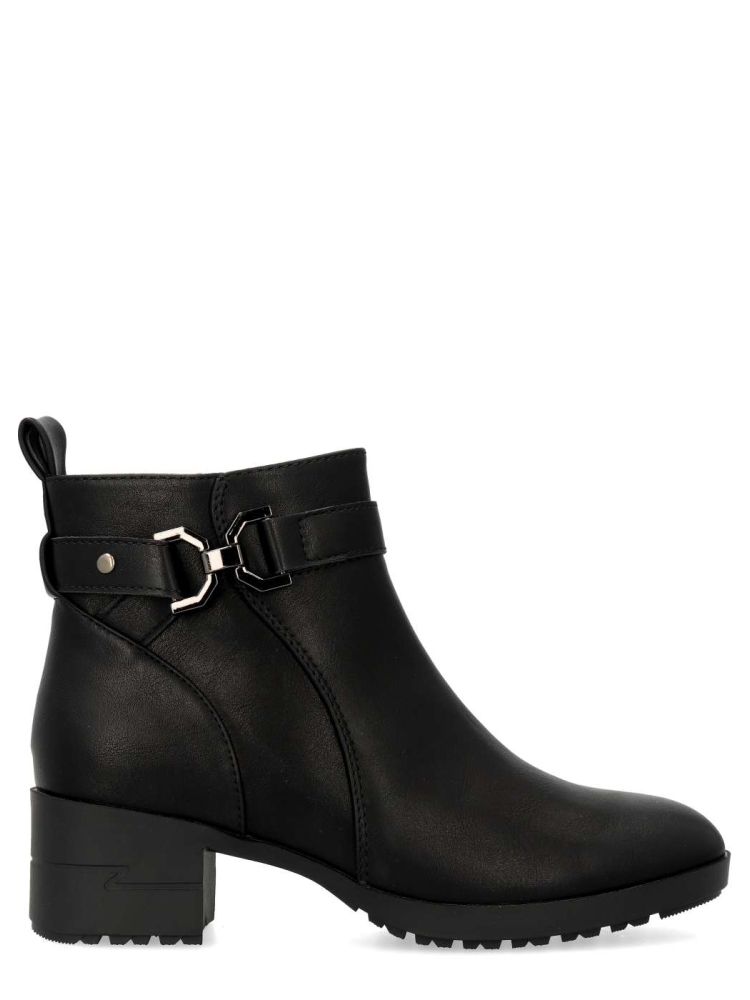 Catálogo de zapatos de mujer | Botines, sandalias, zapatos y sneakers para mujer | Vanessa Calzados